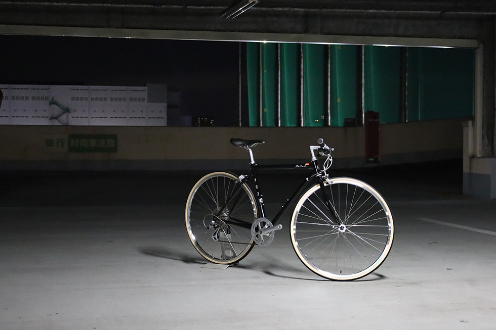 街乗りに最適なアーバンクロモリバイク FUJI BALLAD | TWOPEDAL (ツーペダル)