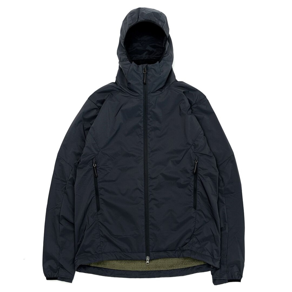 tilak(ティラック) Nebba MiG Jacket(ネバ ミグ ジャケット)｜ミリタリー由来の機能性と美しいシルエットを備えた高性能 ...