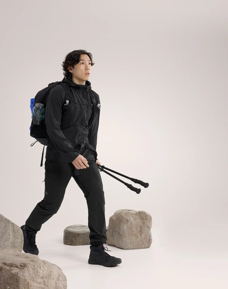 ARC'TERYX Atom SL Hoody｜体温調整に優れた軽量フーディー | TWOPEDAL (ツーペダル)